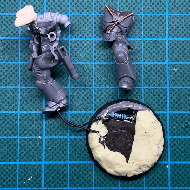 LED Plasma Weapon Tutorial – Chris Buxey Paints