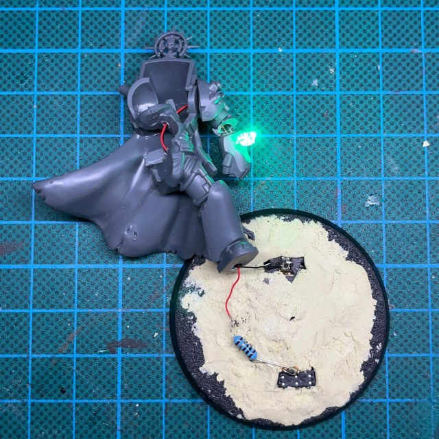 LED Power Fist Tutorial – Chris Buxey Paints