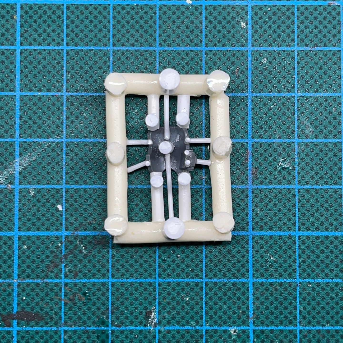 LED Power Fist Tutorial – Chris Buxey Paints