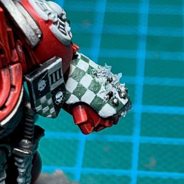 LED Power Fist Tutorial – Chris Buxey Paints